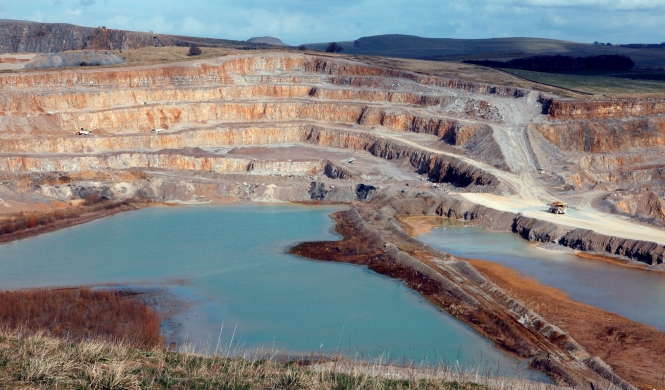 Dove Holes Quarry Asphalt Plant & Dry Silo Mortar | CEMEX UK